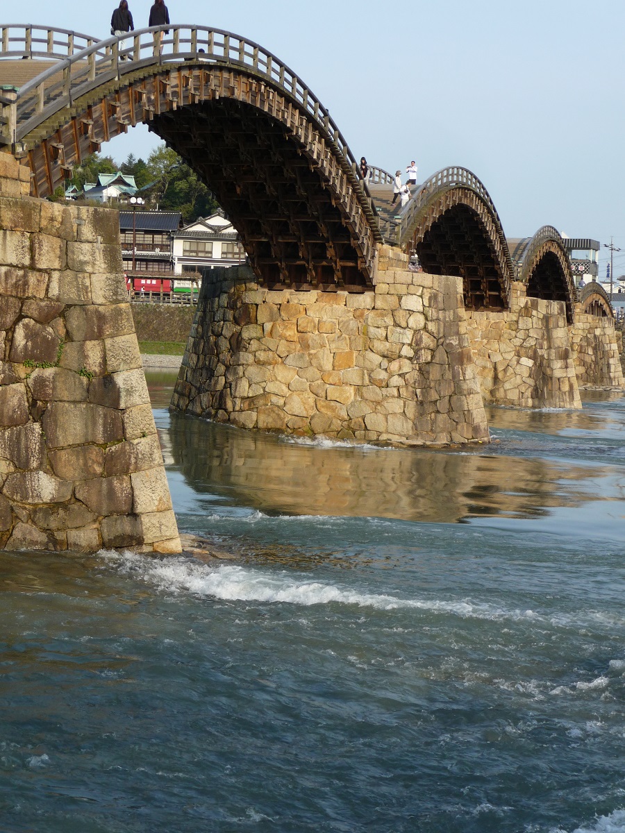 Kintai Bridge, an arch bridge completed by the feudal lord’s obsession ...