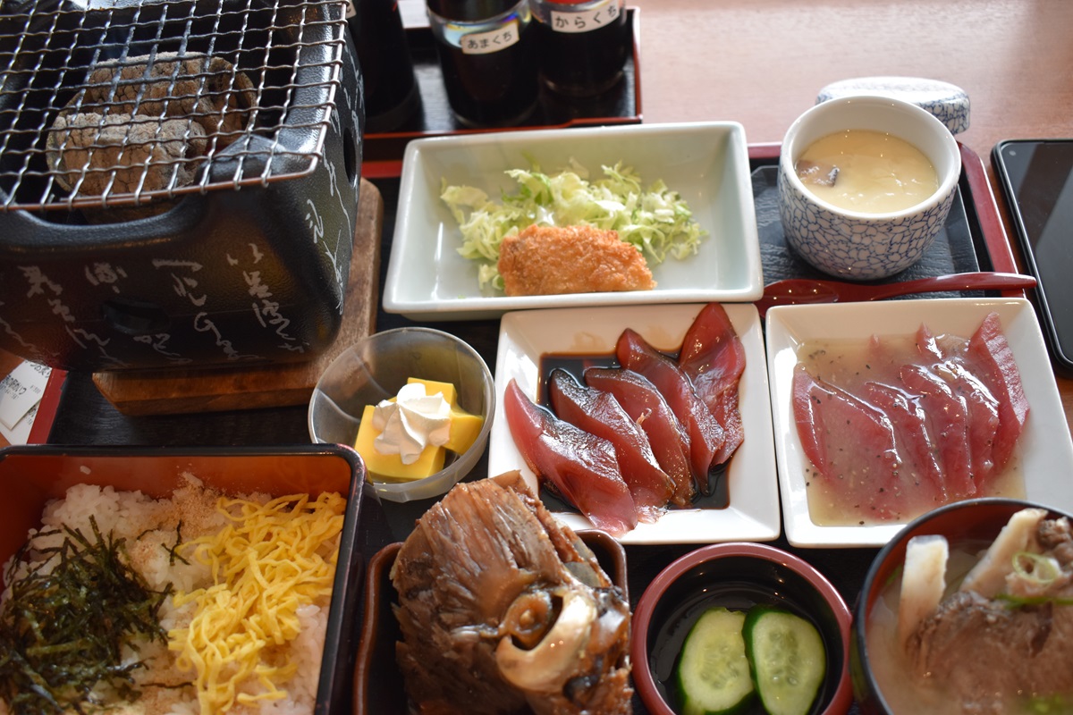 Kochi is not home to the largest catch of skipjack tuna in Japan by ...